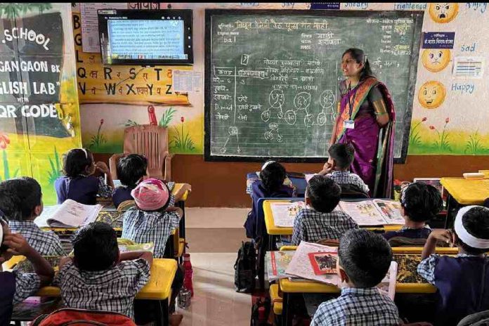 `ಏಕಲವ್ಯ ಮಾದರಿ ವಸತಿ ಶಾಲೆ'ಗಳಲ್ಲಿ 5,000 ಕ್ಕೂ ಹೆಚ್ಚು ಶಿಕ್ಷಕರ ನೇಮಕಾತಿ ...